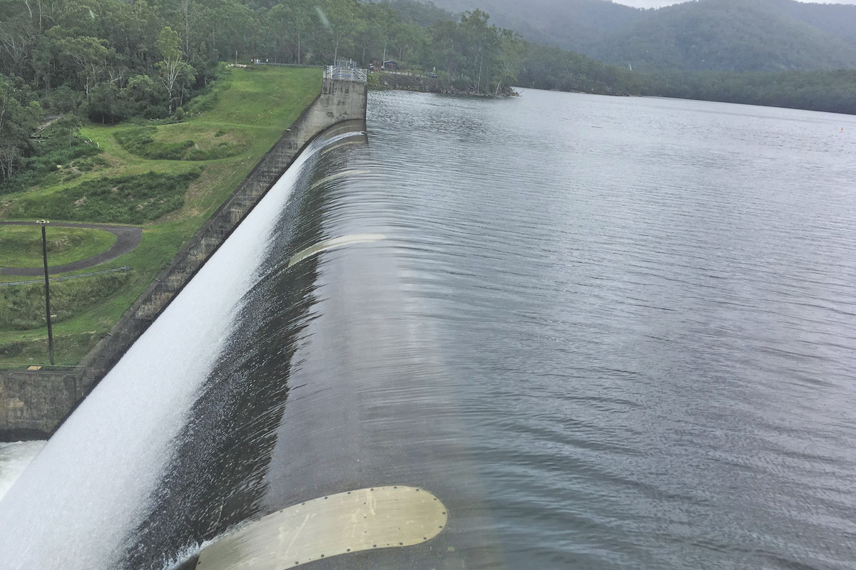 Chance to catch glimpse of spillway atop Tinaroo Dam | The Express ...