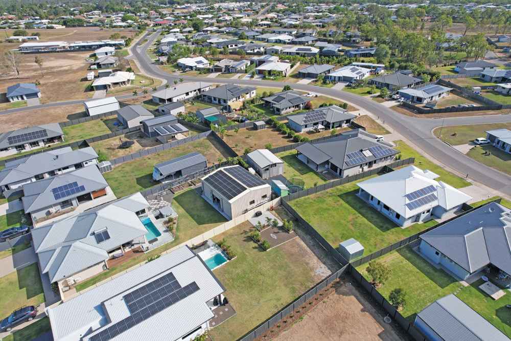 Sunny days powers solar way | The Express Newspaper Mareeba, Atherton ...