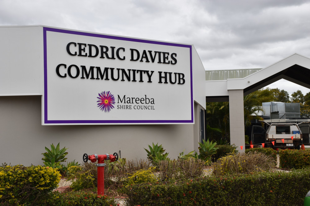 New library opens at Community Hub | The Express Newspaper Mareeba, Atherton, Cooktown, Kuranda ...