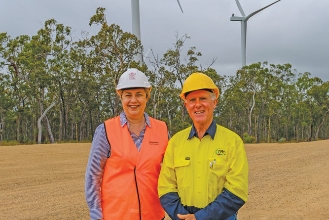Premier blown away by wind farm | The Express Newspaper Mareeba ...