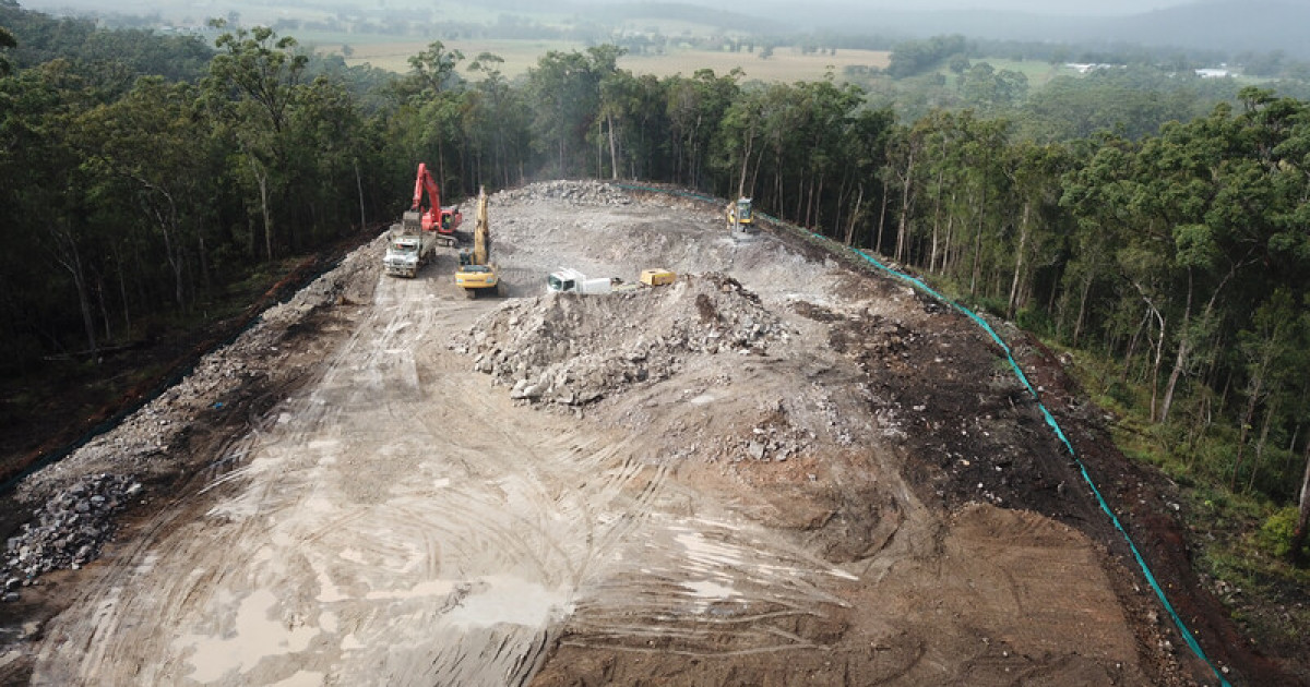 Ravenshoe reservoir construction ramps up | The Express Newspaper ...