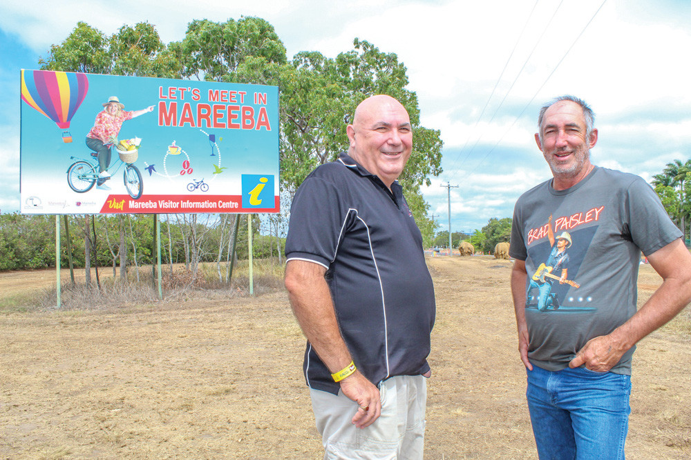 New sign welcomes visitors to town | The Express Newspaper Mareeba ...