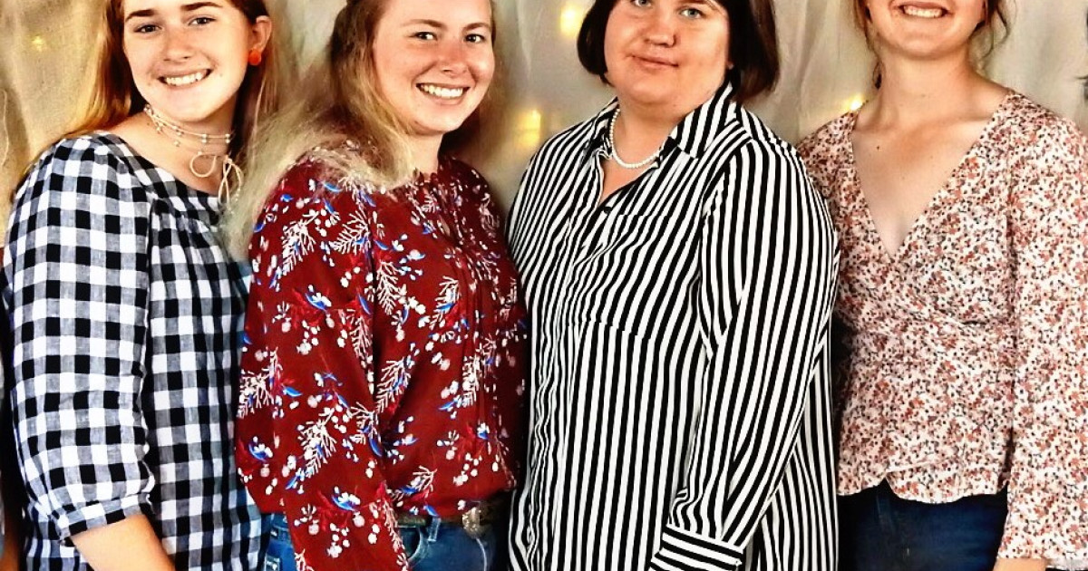 Rural ambassadors entrants step up | The Express Newspaper Mareeba ...